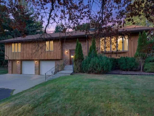 6989 Zubella Rd, Rudolph, WI 54475