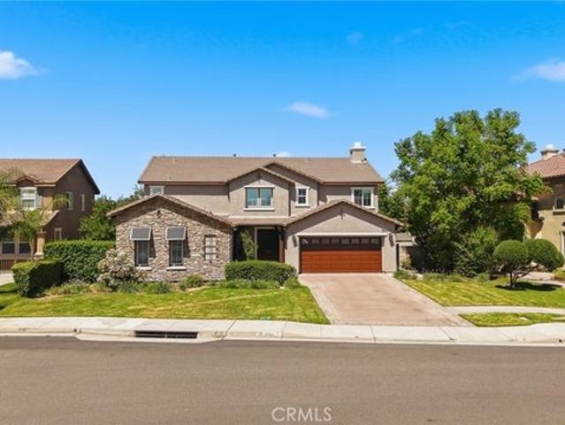 6981 Wild Lupine Rd, Eastvale, CA 92880