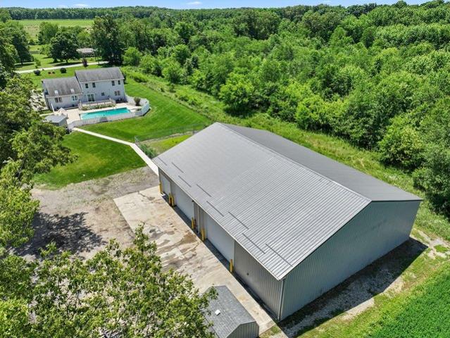 6983 E Division Rd, Mill Creek, IN 46365
