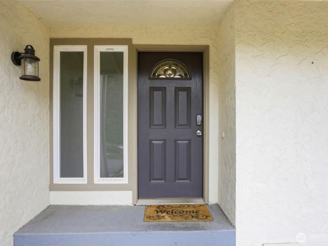 6983 Sunset Avenue NE
