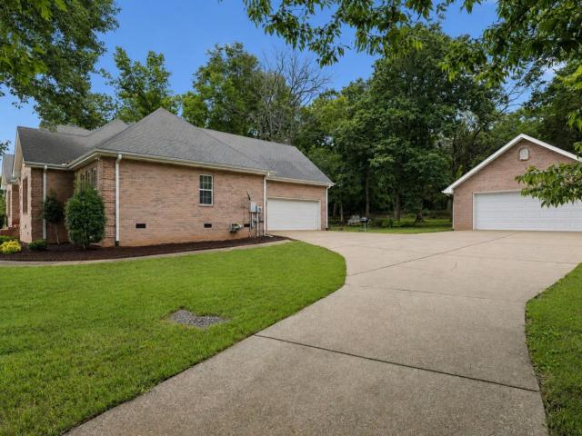 698 Goshen Rd