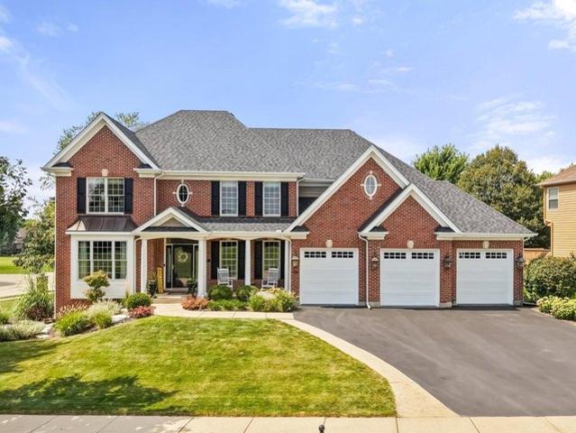 698 Greenfield Rd, Sugar Grove, IL 60554