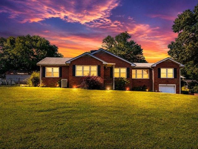 698 Edison St, Menlo, GA 30731