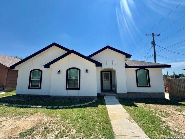 698 Paco St, Eagle Pass, TX 78852