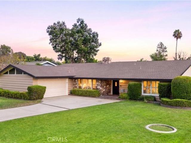 698 Wellesley Dr, Claremont, CA 91711