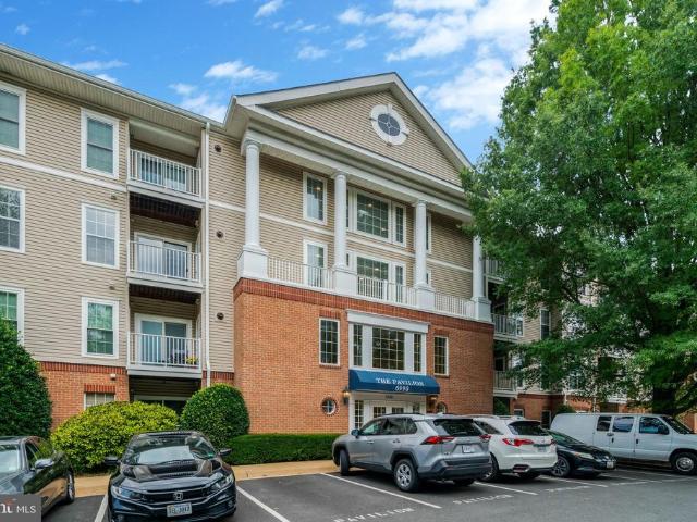 6990 Falls Reach Drive # 301