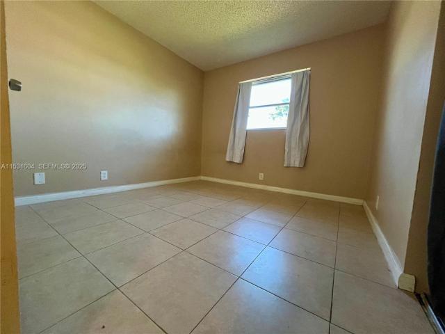 6990 SW 1st St, Margate, FL 33068 | MLS #A11531
