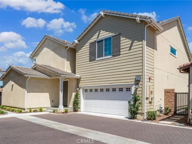 6992 Mallow Dr Unit 4, Fontana, CA 92336