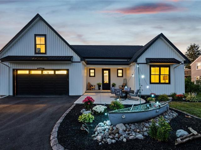 6992 Benedict Beach
