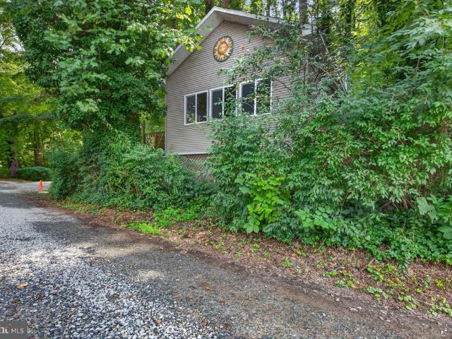 699 Cold Cabin Road