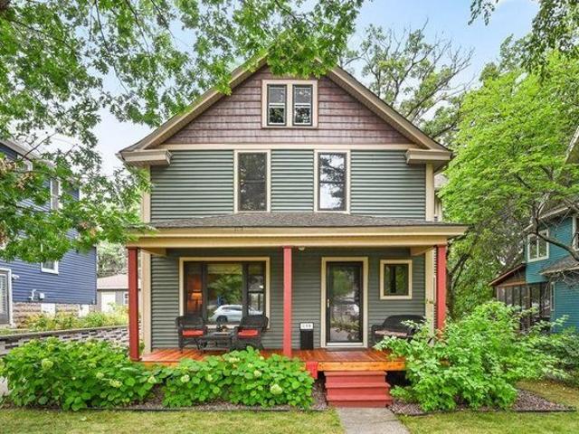 699 Delaware Ave, Saint Paul, MN 55107