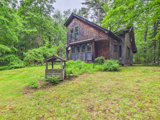 699 Kinsman Road