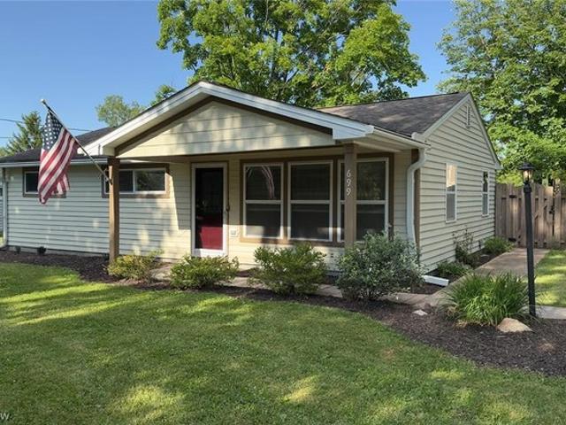 699 Hadcock Rd, Brunswick, OH 44212