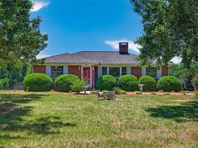699 John Young Rd, Lexington, NC 27292
