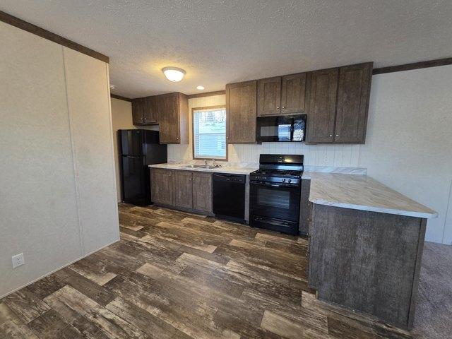 699 Oregon Unit 699, Belleville, MI 48111