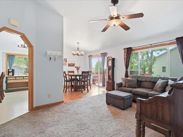 699 Robin Drive