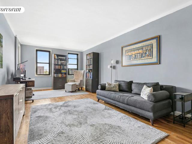 69 60 th Street, Queens, NY