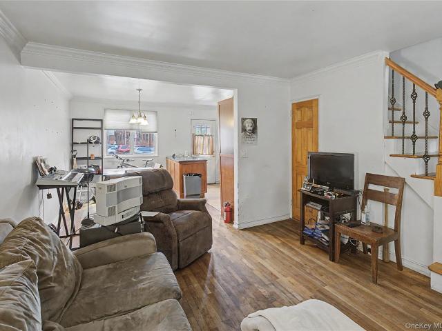 69 65 th Street Duplex