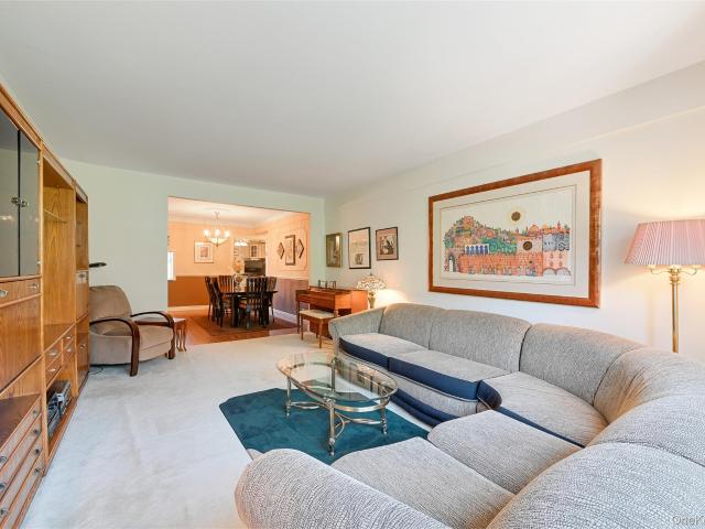 69 10 th Street #4J