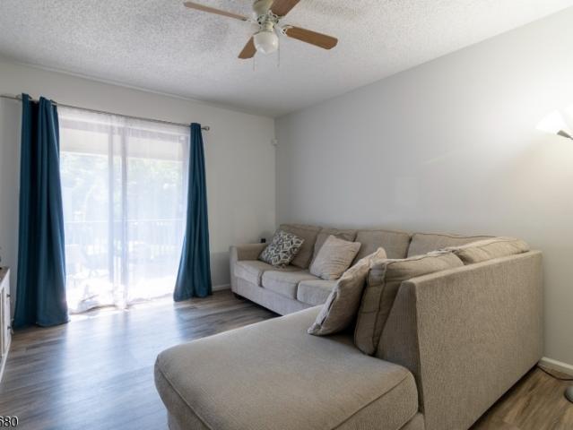 69 Taylor Dr