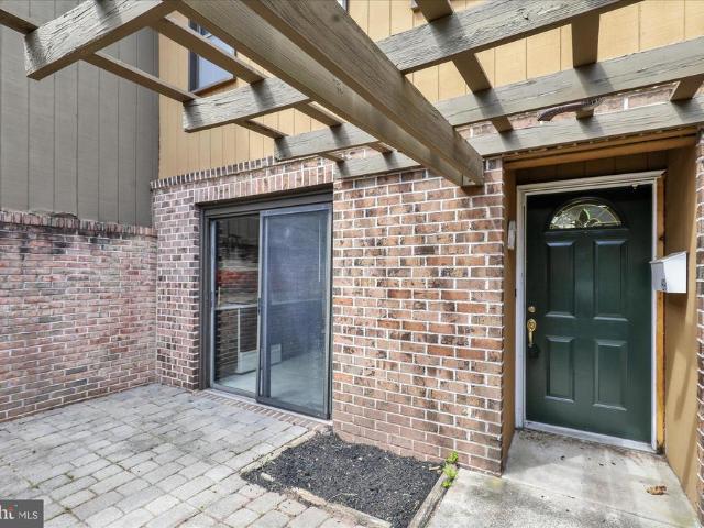 69 Winged Foot Drive