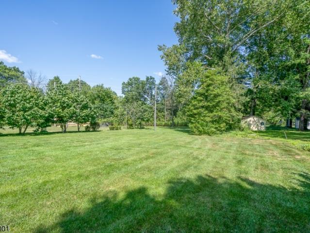 69 Woodland Rd
