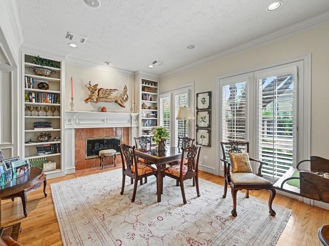 69 Wynden Oaks Drive
