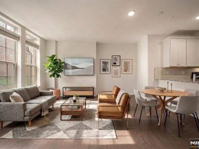 69 Arnold Dr Unit 5810, Wood Ridge, NJ 07075