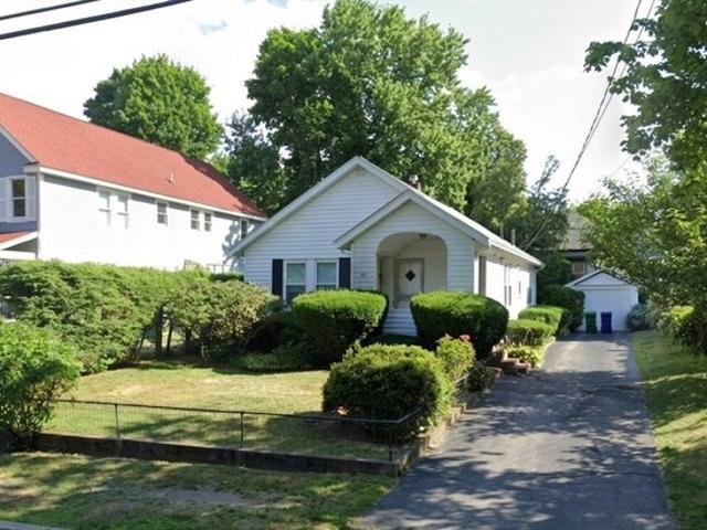 69 Charlemont St, Newton, MA 02461