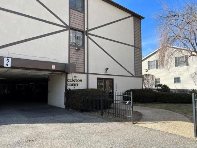 69 Clinton Ave #1J Stamford, CT 06901