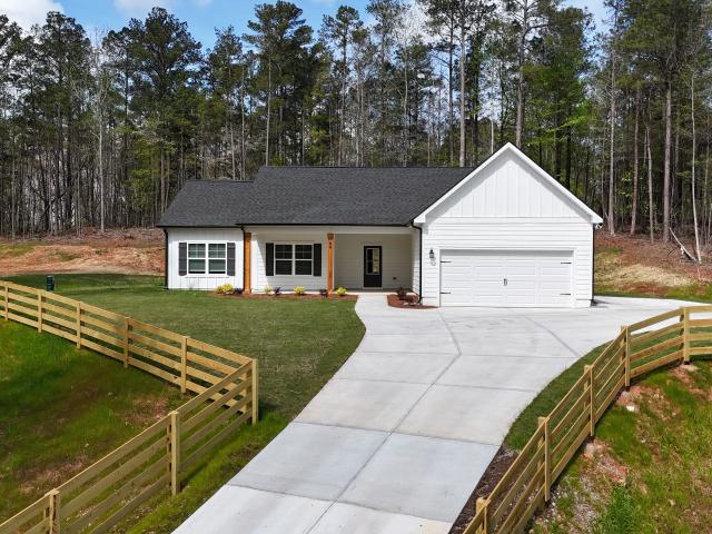 69 Derring Cir, Newnan, GA 30263 | MLS #10633 | Compass