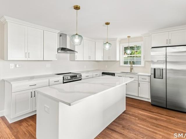 69 Fairview St, Milford, CT 06460