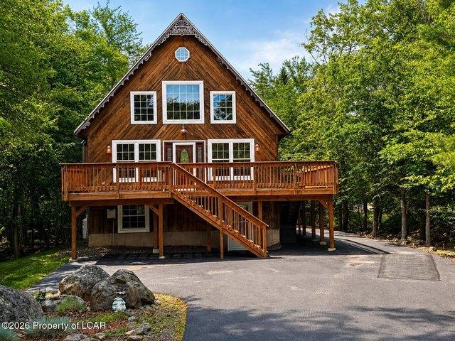 69 Floral Dr, Thornhurst, PA 18424