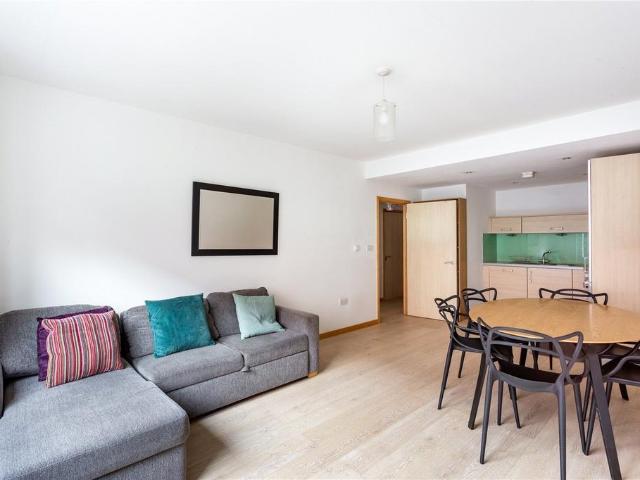 69 Graham Street, Angel, N1 1 bed apartment to rent £2,300 pcm £531 pw