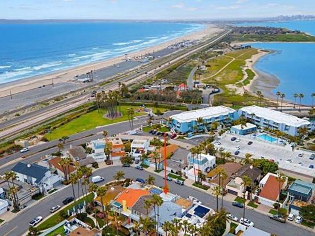 69 Half Moon Bend, Coronado, CA 92118