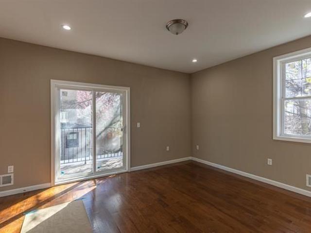 69 Hutton St Unit 1, Jersey City, US, NJ