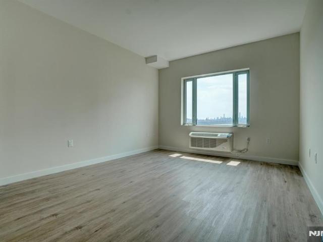 69 Main Street Unit# 1502, Fort Lee, US, NJ