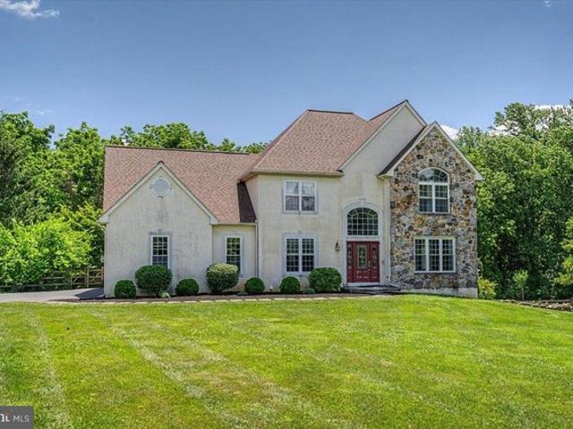 69 Meadowcroft Ln, Lincoln University, PA 19352
