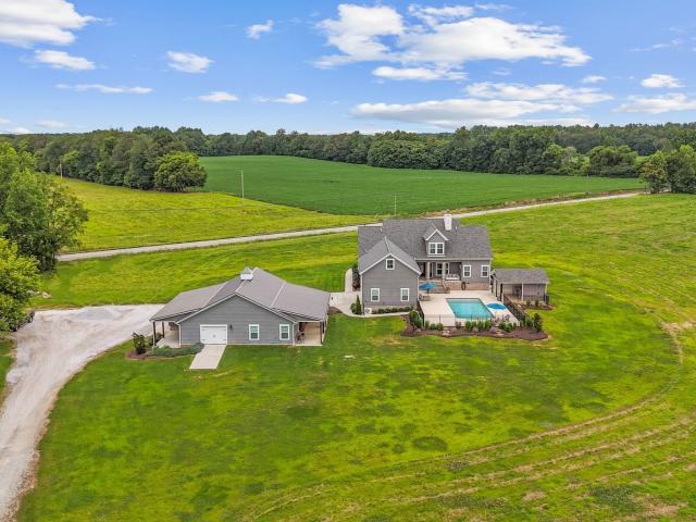 69 Meadows Rd