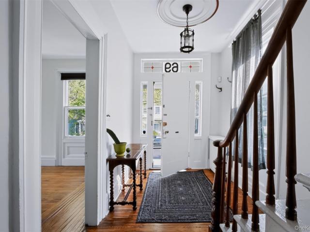 69 Montgomery Street