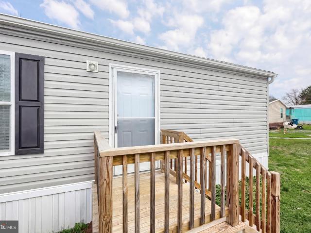 69 Mobile Dr, Thomasville, PA 17364 | MLS #PAYK2098 | Compass