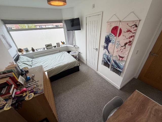 69 Moseley Wood Gardens, Cookridge, Leeds, West Yorkshire LS16, 6 bed shared accommodation to rent, £650 pcm | PrimeLocation