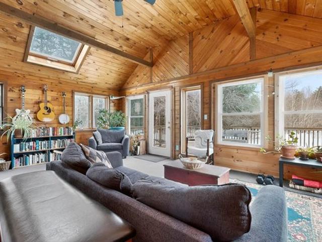 69 Old Orchard Rd, Buxton, ME 04093