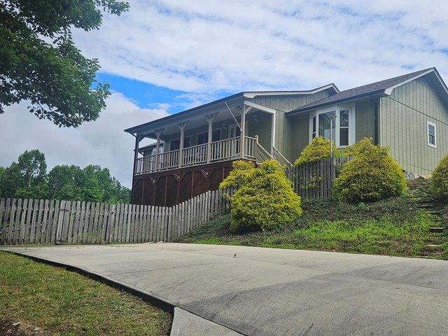 69 Overland Trl, Fancy Gap, VA 24328