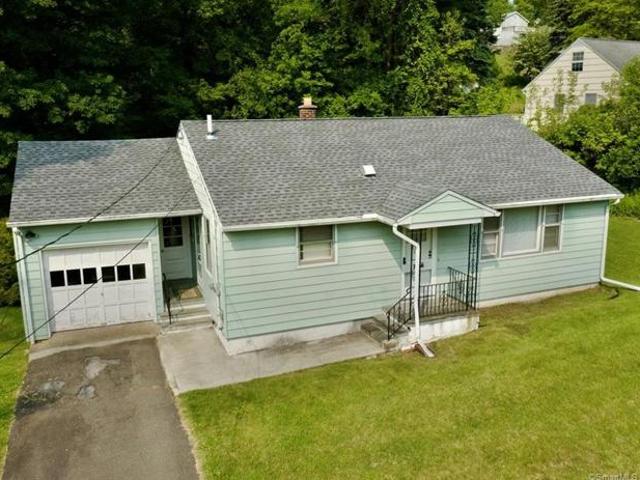 69 Parkland Ave, Waterbury, CT 06708