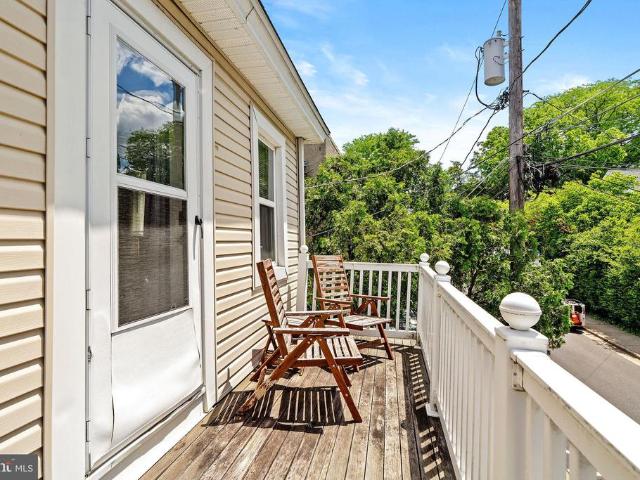 69 Pine Street # 2