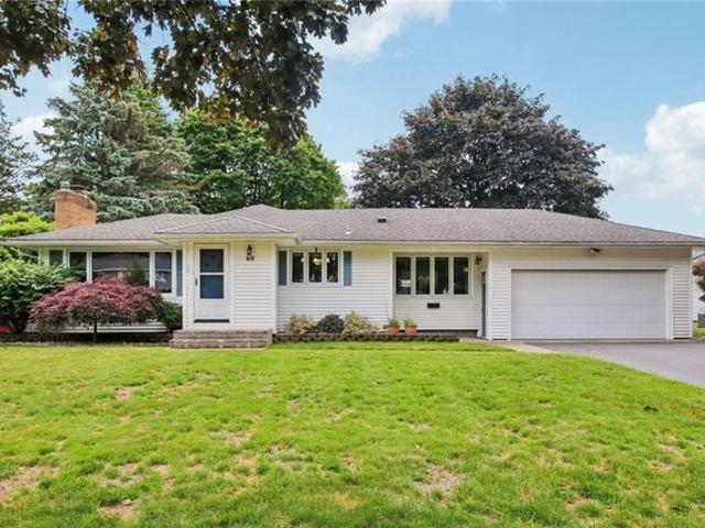69 Plaza Dr, Rochester, NY 14617
