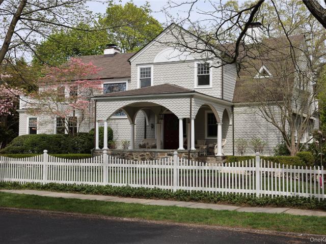 69 Prospect Ave, Larchmont, NY 10538 | MLS #857604 | Compass