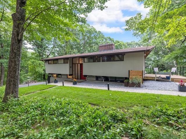 69 Puritan Ln, Sudbury, MA 01776