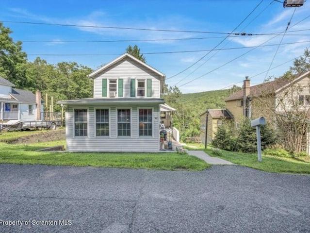 69 River St, Simpson, PA 18407